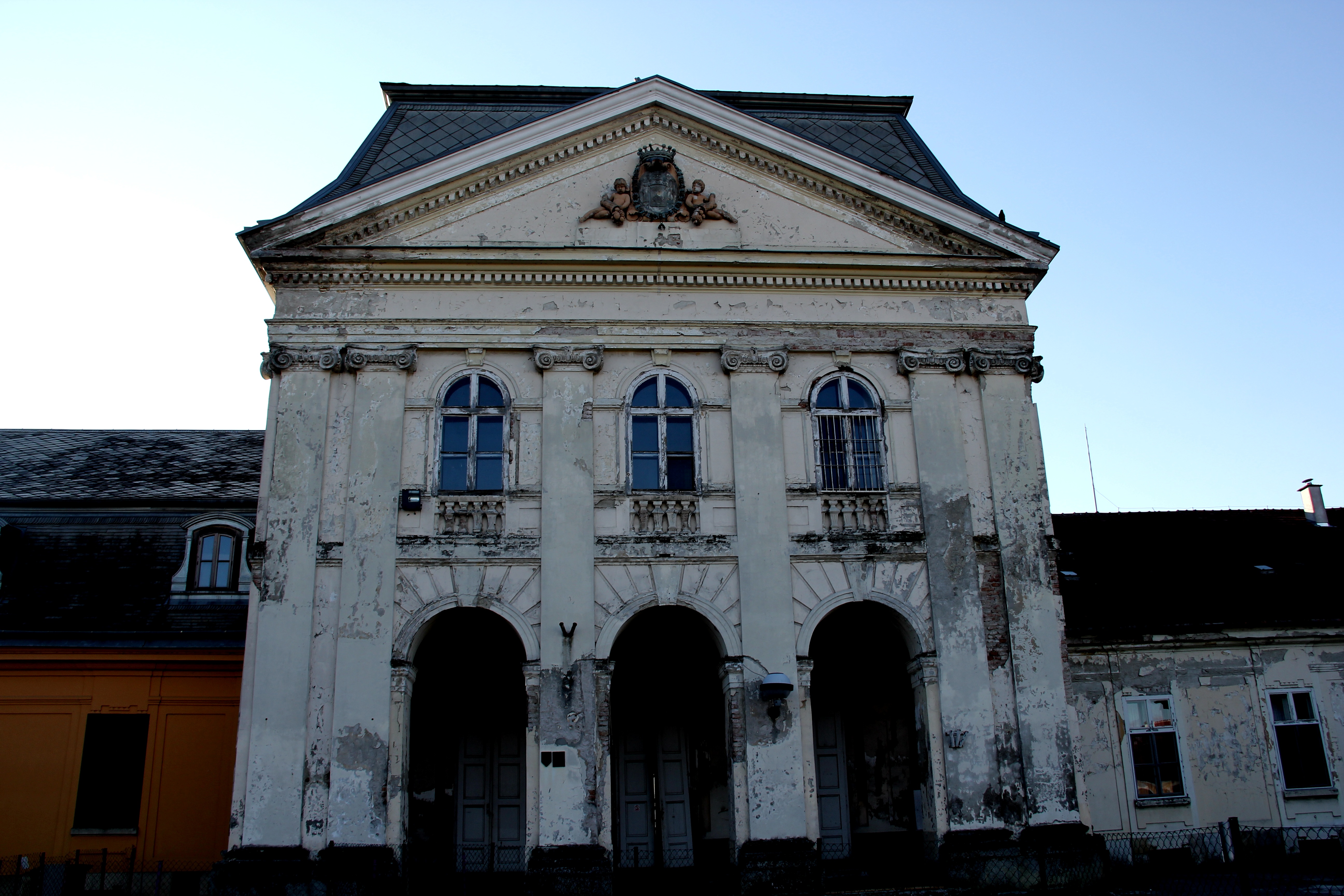 Dvorci, crkve i stari gradovi