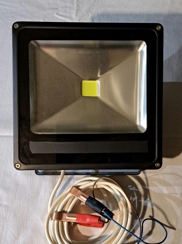 LED REFLEKTOR 12V za RIBOLOV i SVIĆU - LED FERAL RIBOLOV - Blog.hr